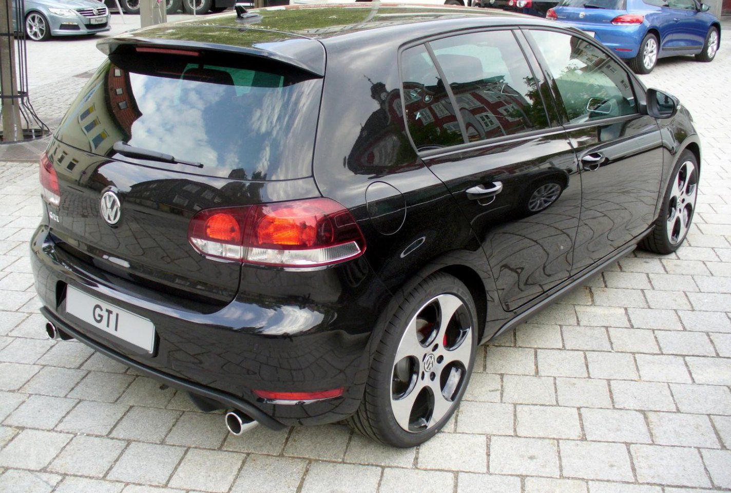 Volkswagen Golf VI (5-door) 1.6 TDI (105 Hp) BlueMotion